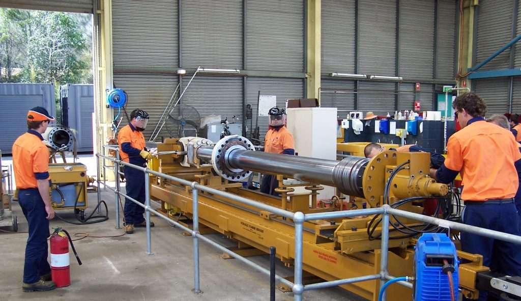 Stationary Hydraulic Cylinder Repair Benches | HEMS