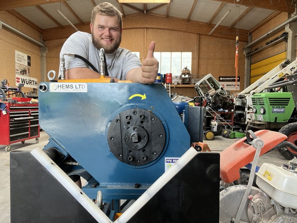 PCRB-4000 Around the World: Hydraulic Cylinder Repair